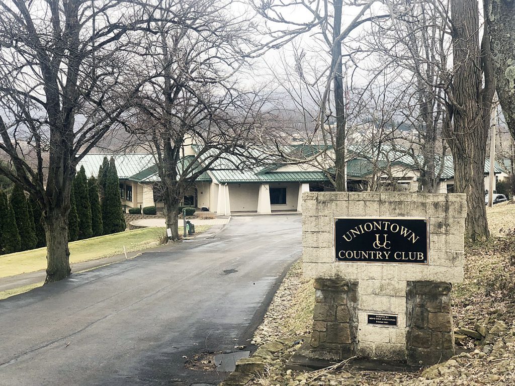 Local country clubs opening doors to the public - Herald-Standard